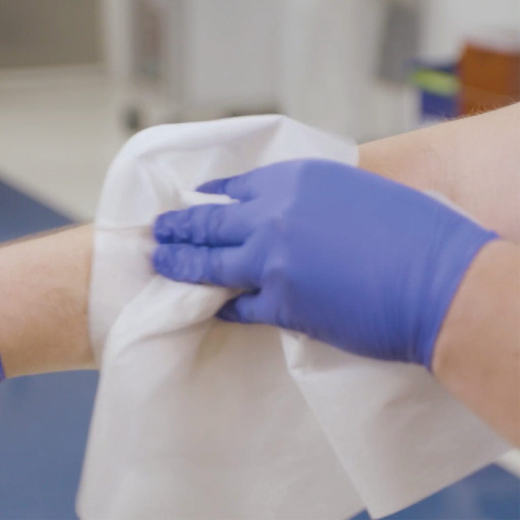 Medline Absorbent Wipers+ Dry Wipes | Medline Industries, Inc.